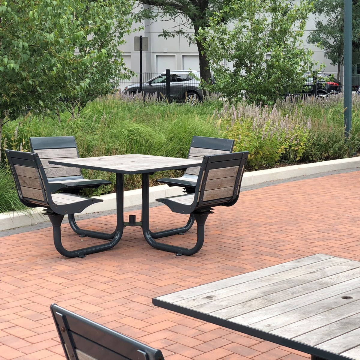 Anova Beacon Hill Thermory Table, 4 Swivel Seats | BH1840ST