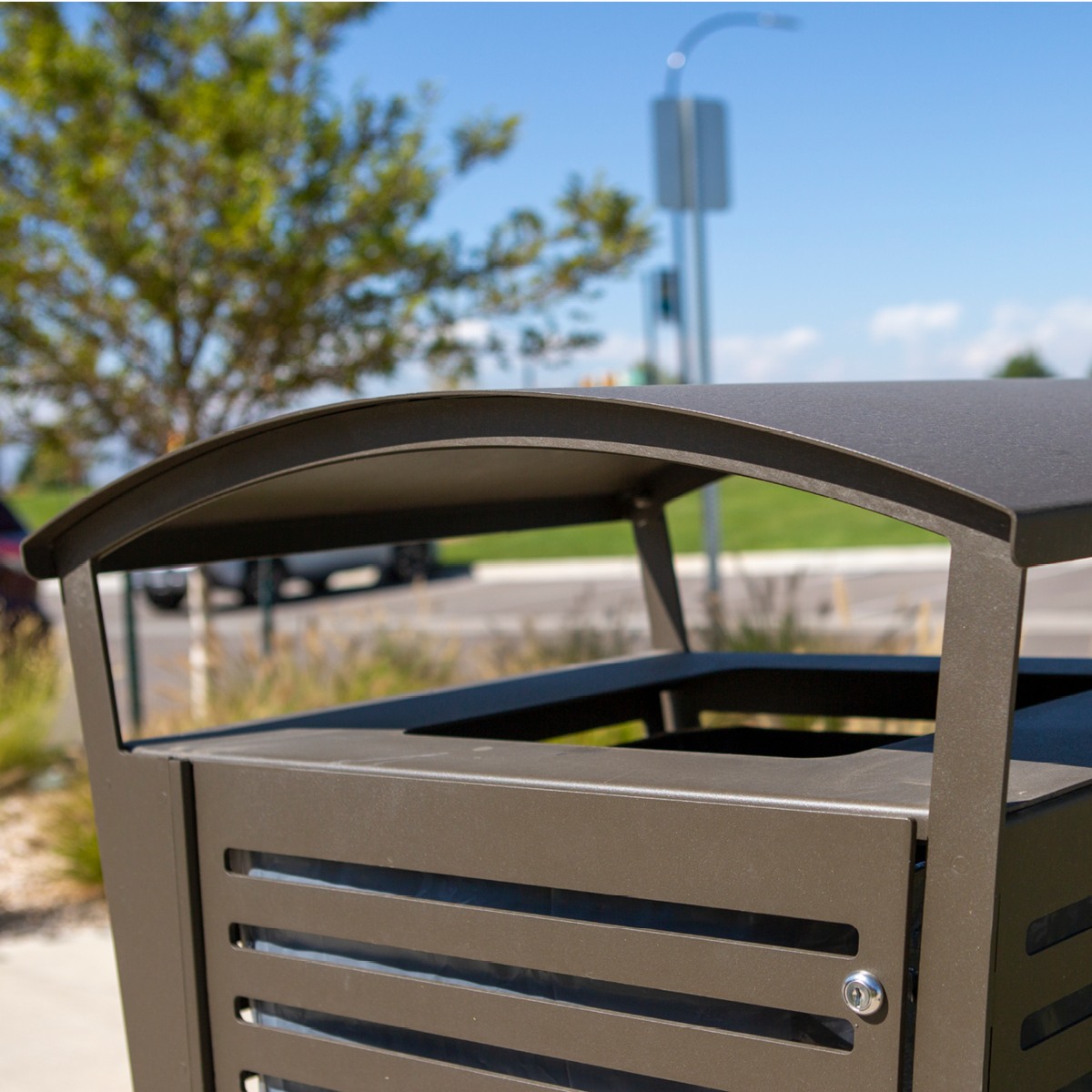 Anova Exposition 33 Gallon Trash Receptacle/Recycler, Side Door | LEX33