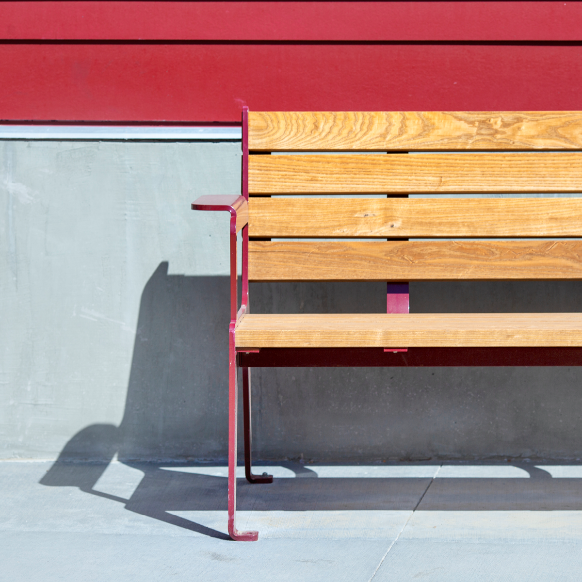 Anova Madison 6' Thermory Contour Bench | THMC6